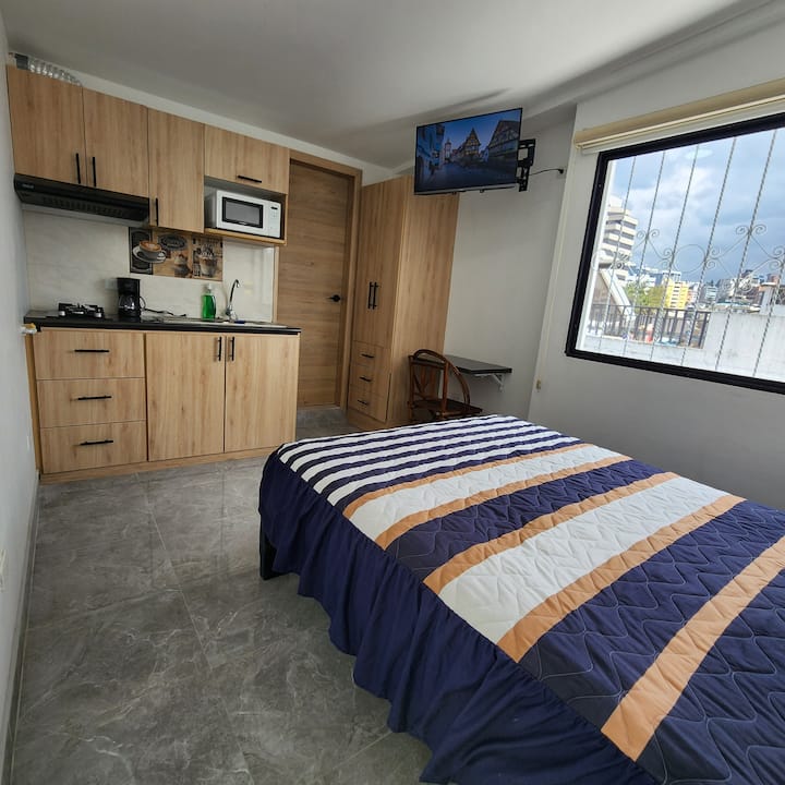 Estudio#4 Cocina Y Baño Independiente Con Terraza - Quito