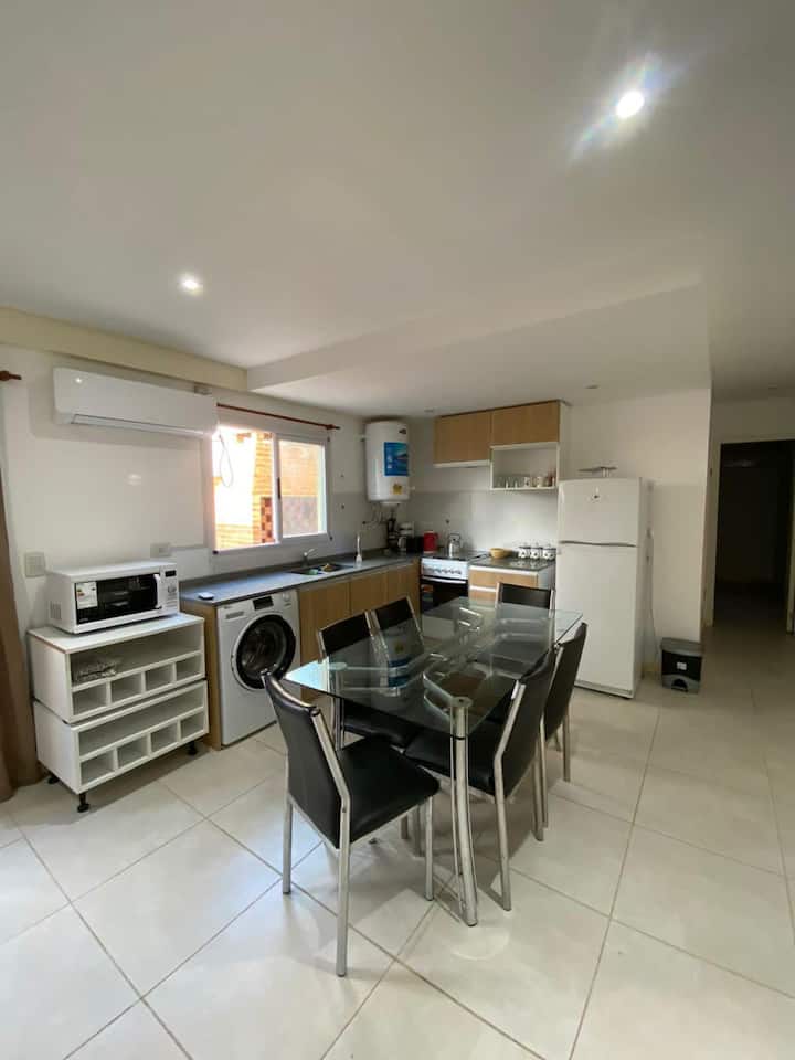 Dpto. Familiar A 100m Del Mar Con Patio Y Parrilla - Pinamar