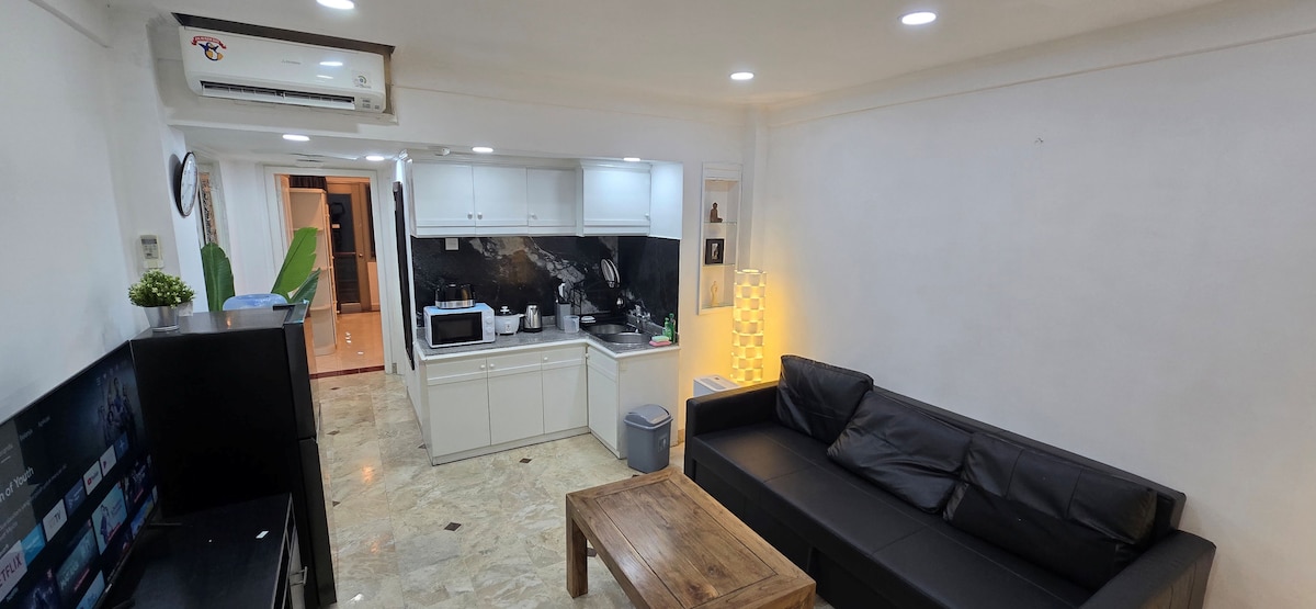 Il giardino tropicale Palmana Jayakarta Residence 38 - Airbnb