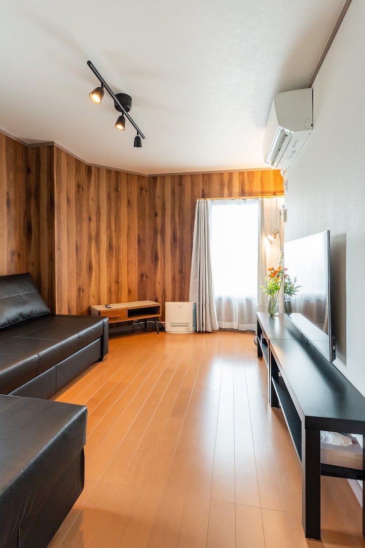 Newly Renovated Tatami Home | Clean, Affordable - Osaka