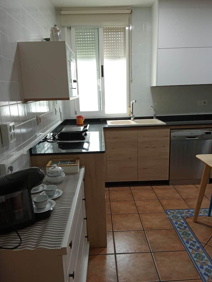 Chalet Con Jardín, Piscina, Chimenea Y Barbacoa - Fortuna