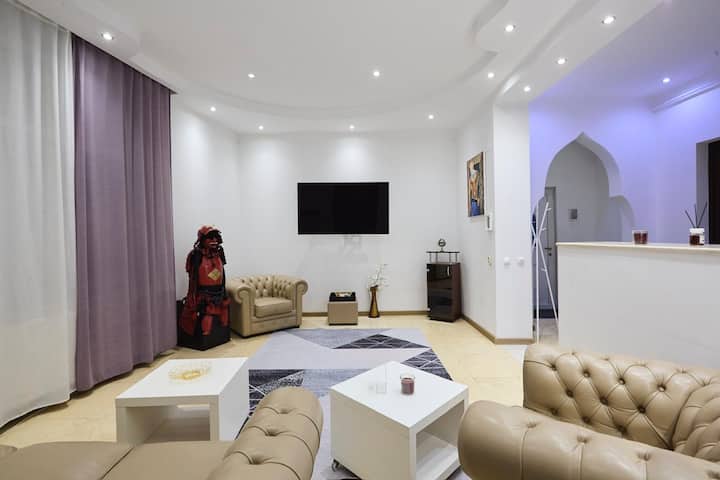 Spacious Apartment In A Central Bucharest Villa - Bukarest