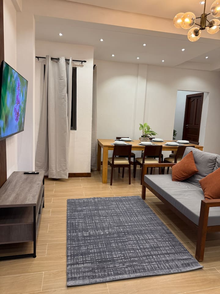 Beautiful 5 Room Private House In Villimale - Maldives