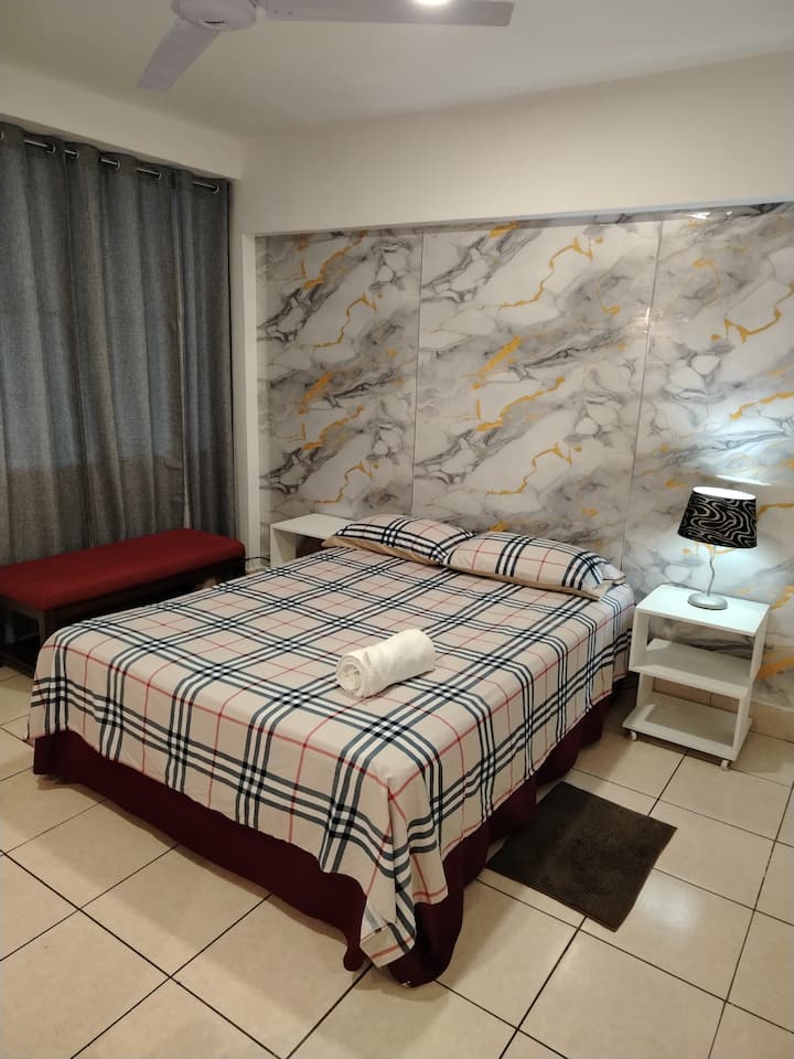 Casa Completa Al Lado Del Metro Y Casco Antiguo - Panama City