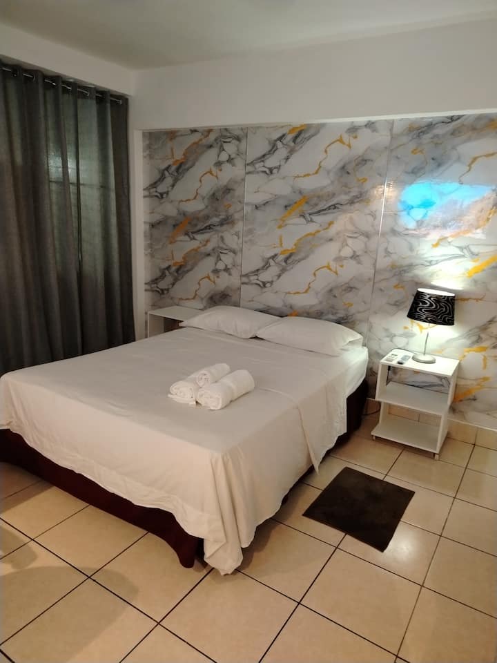 Casa Completa Al Lado Del Metro Y Casco Antiguo - Panamá