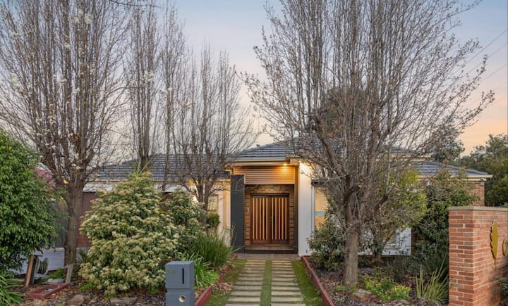 House In Caroline Springs - Caroline Springs