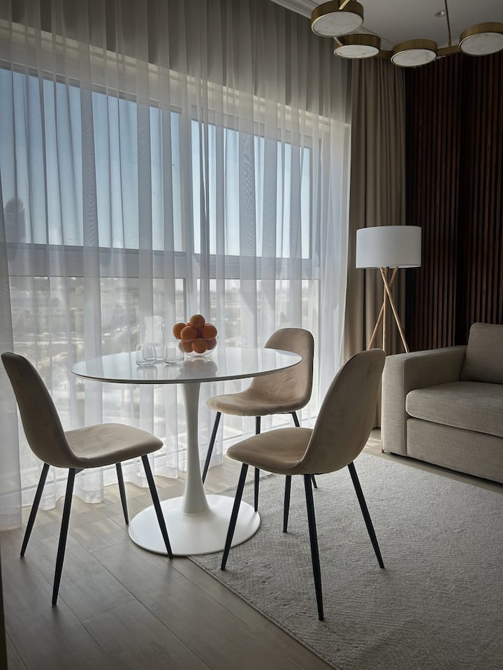 Modern Apartment | Pool, Gym & Great Location - Dubai