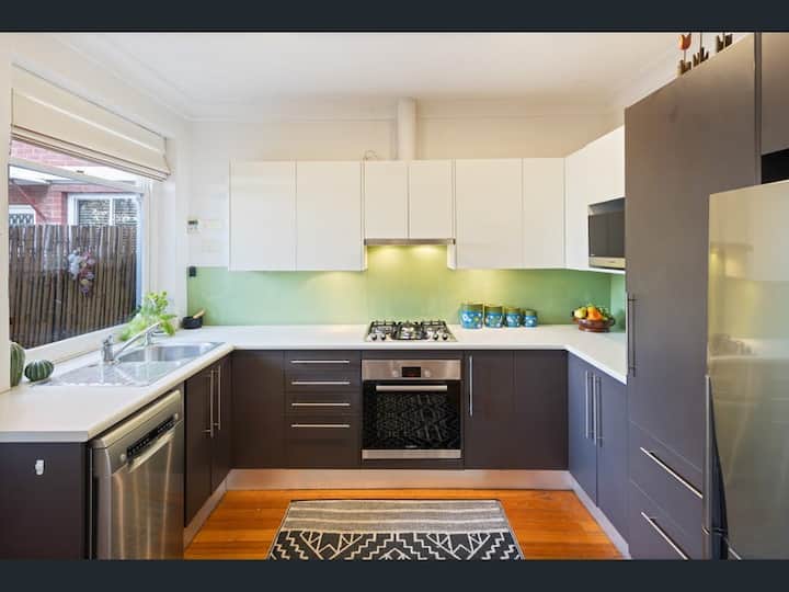 Coastal Comfort At Somerton Park - Adelaide