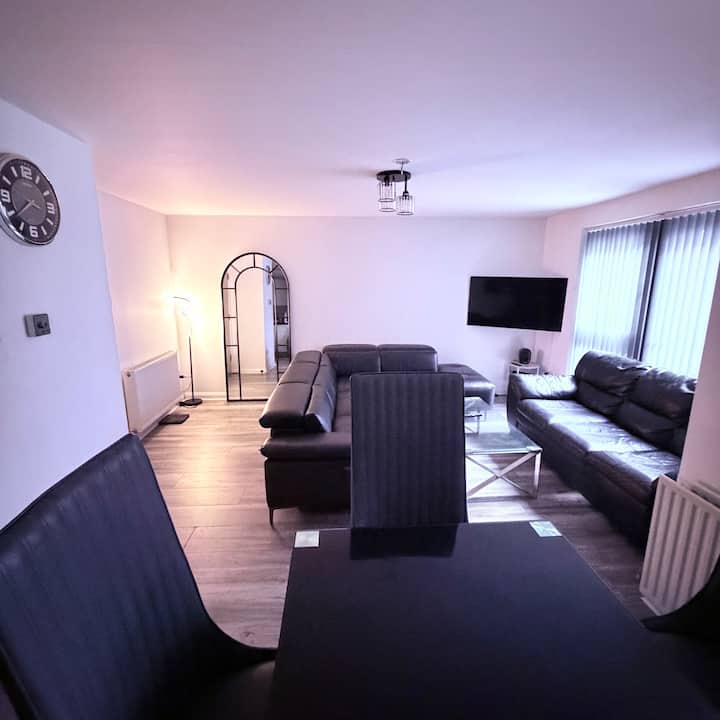Quite & Cozy Executive Apartment 1br - Glasgow