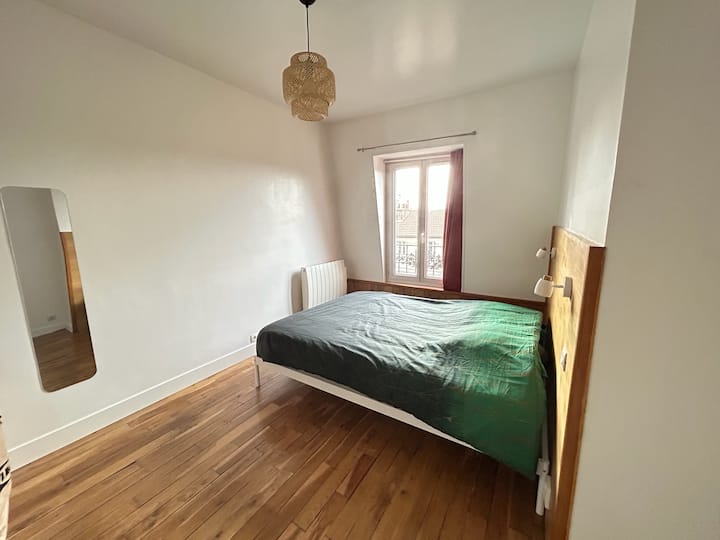 Clichy - Lumineux 2/3 Pièces Dernier éTage - Clichy