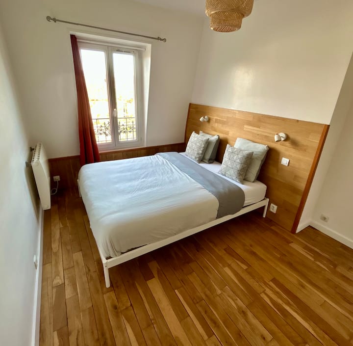 Clichy - Lumineux 2/3 Pièces Dernier éTage - Clichy