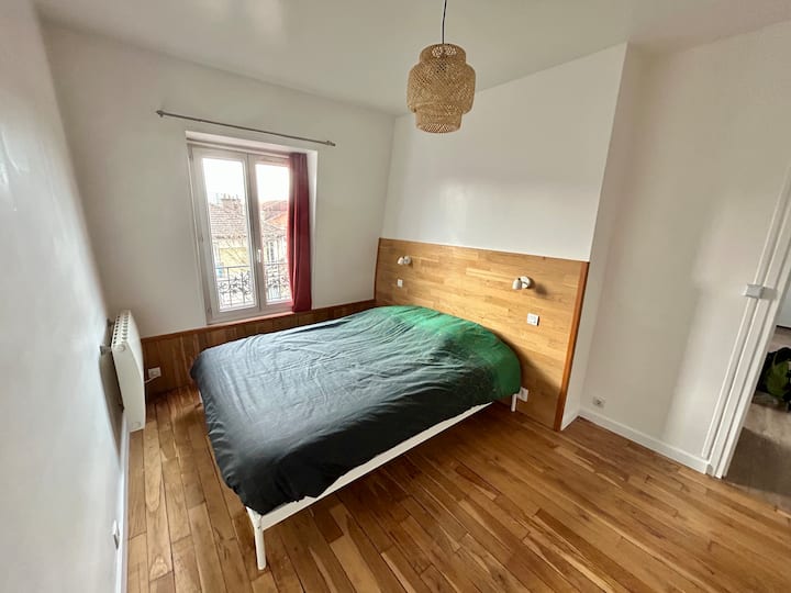 Clichy - Lumineux 2/3 Pièces Dernier éTage - Clichy