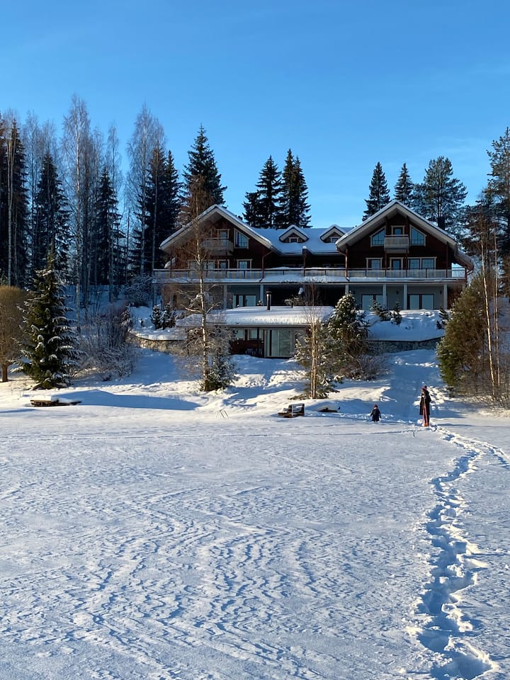 Järvenrantakohde Hienolla Maisemalla Tahkolla! - Kuopio