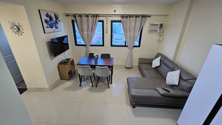 세부시티 It파크 도보5분 6~7인용 60평방미터 콘도
무료주차 - Cebu