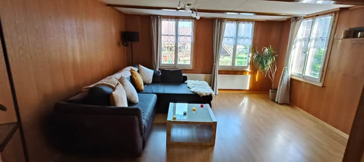 Unsere Wohnung Befindet Sich Im Im 1 Stock - Interlaken