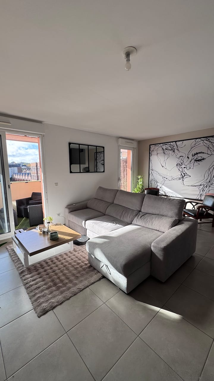 Charmant Duplex Avec Terrasse & Parking - Lisieux