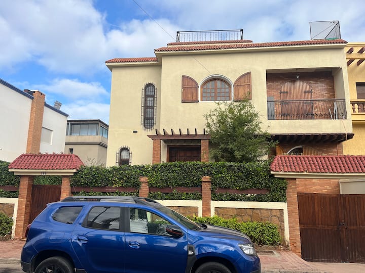 Villa Près De La Mer, 2 Ch, Salon, Jardin. - Mohammedia