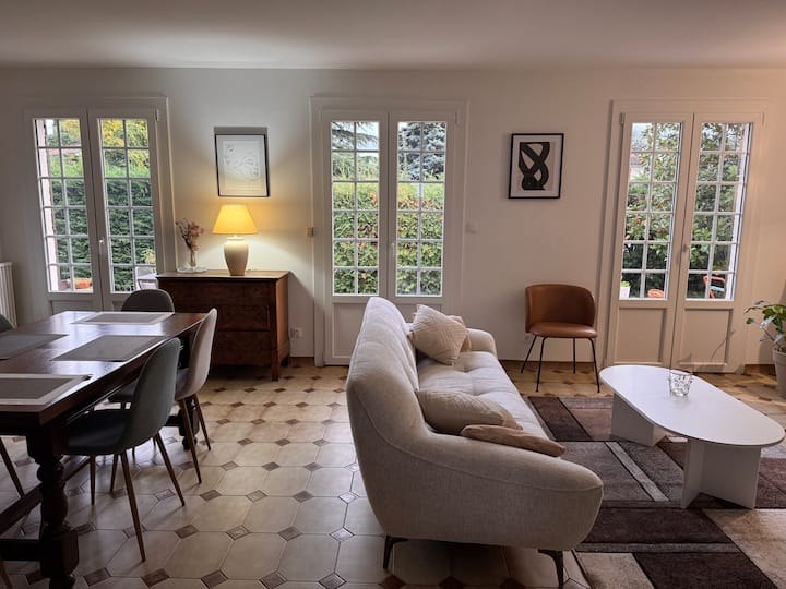 Villa 3 Ch Avec Jardin Dans Un Hameau Paisible - Saint-Genis-Laval