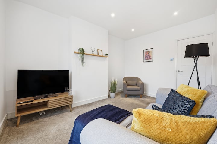 Central Apartment • 16 Mins To London - Barnet