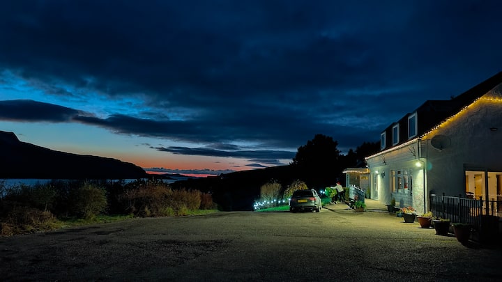 Lochbroom Lodge
4 Bedrooms Self Catering-sea Views - Ullapool