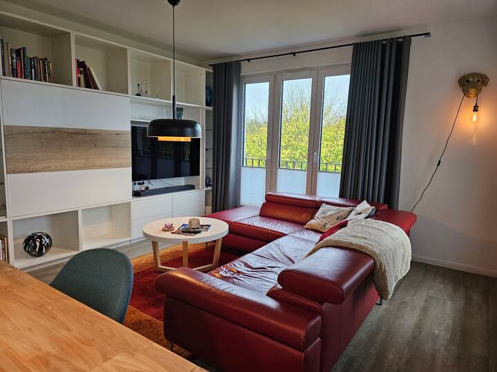 2 Raumwohnung Mit 2 Balkonen. Modern Eingerichtet. - Rostock