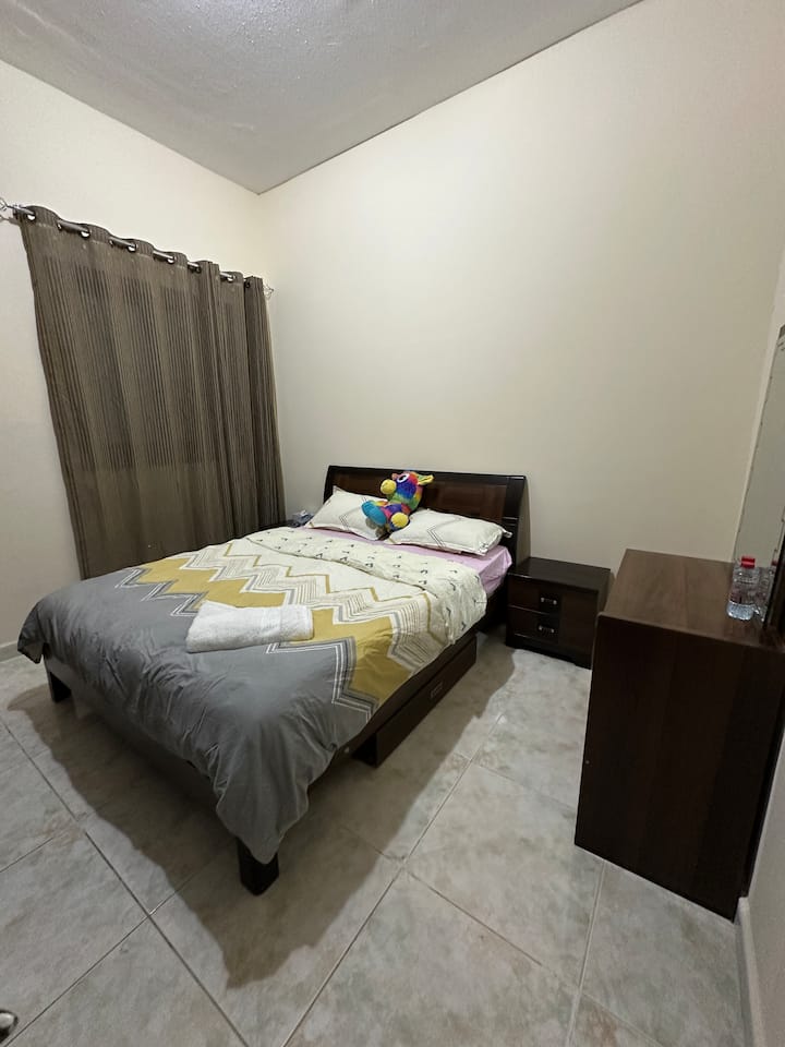 Room 012-pltb5 - Ajman