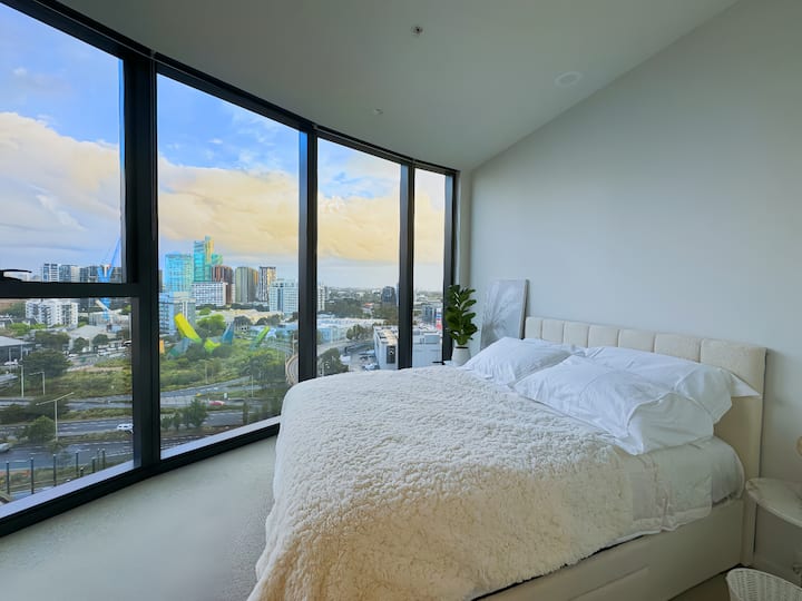 Ivory Retreat - Melbourne