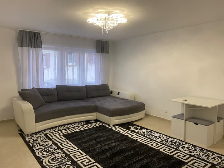 Zwei Schlafzimmer, Wohnzimmer, Separate Küche - Lörrach