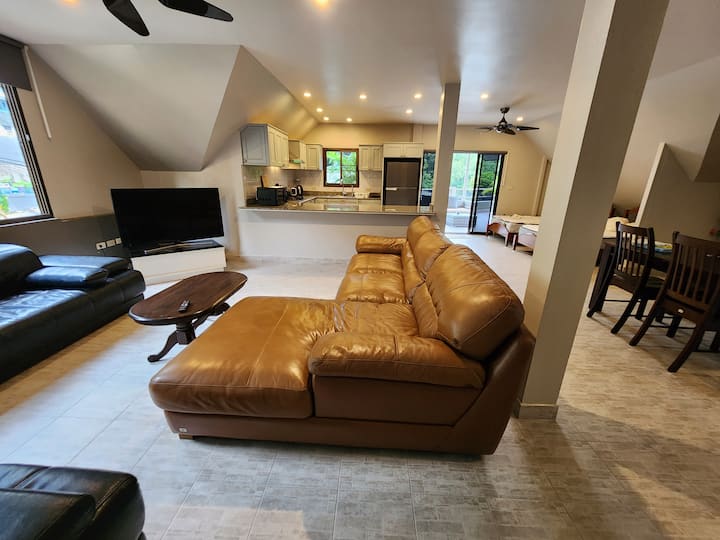 Kata Beach Huge 1 Bedroom Penthouse 100m2 (42) - Karon Beach