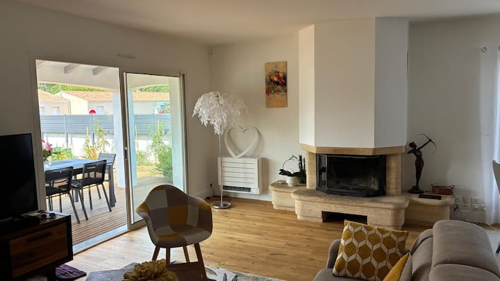 Jolie Maison Familiale Avec Piscine - La Palmyre