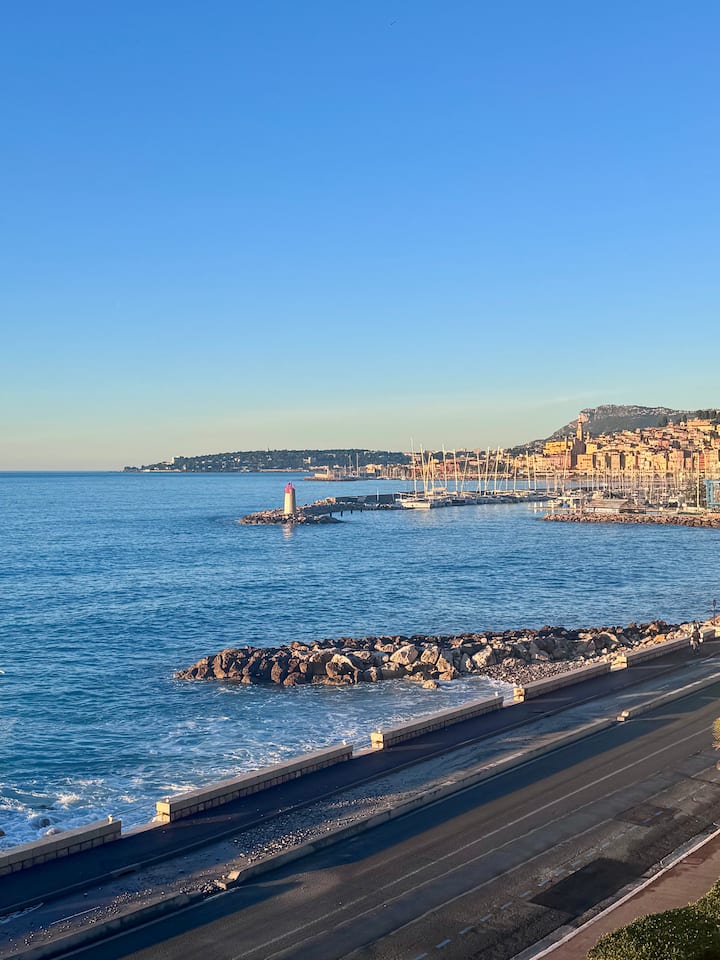 Superbe Studio Vue Mer - Menton