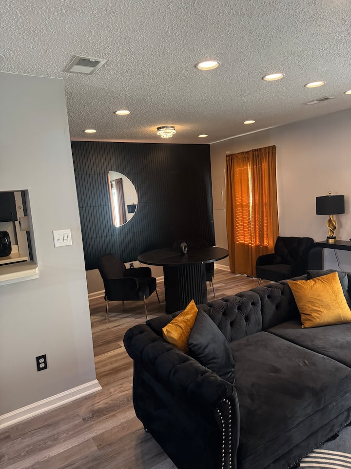 Premium Comfort Home - Chesapeake, VA