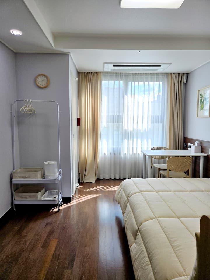 #4_newopening_합법숙소cozy_강남역3분/공항버스1분/병원/올리브영/gym - Seoul