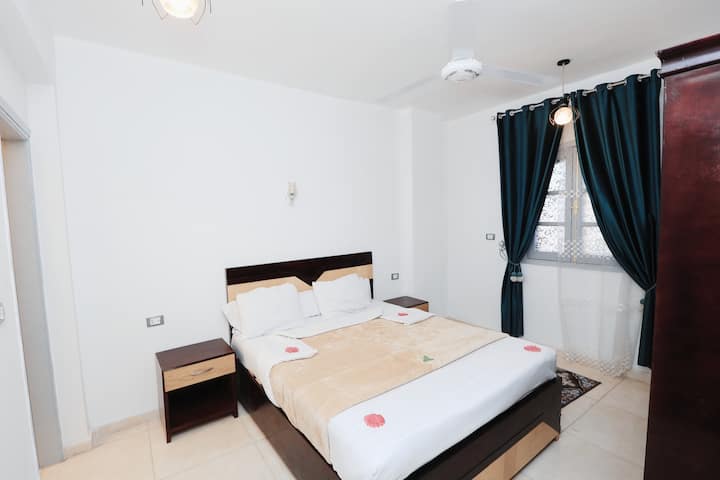 Nile Shorse Apartment With Free Breakfast - Luxor