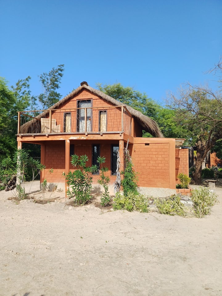 Chambre D'hôtes Au Bord De L'océan. Alizé. - Sénégal