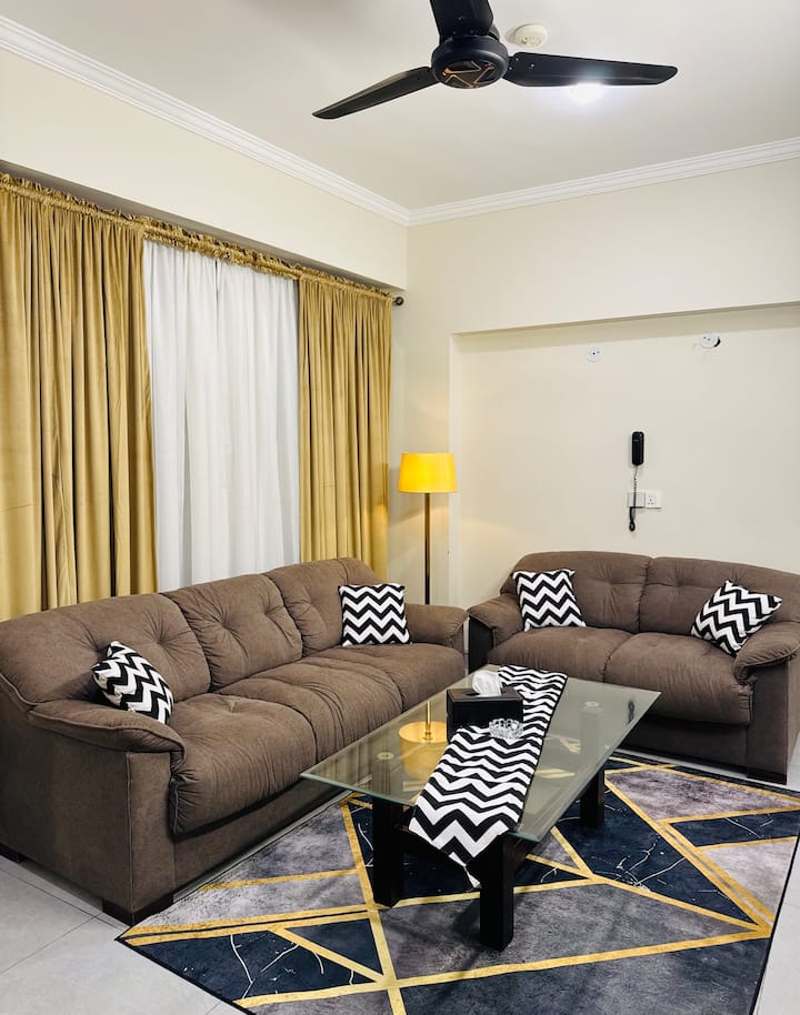 Luxury 2br Apartment - Karachi