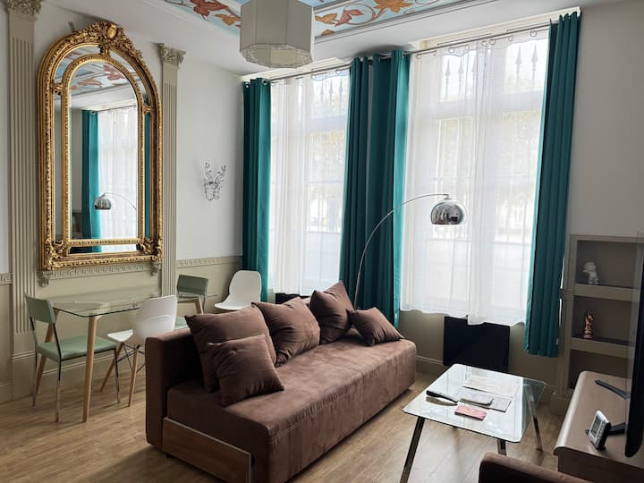 F2 Style-à Deux Pas De La Place Stanislas - Gare de Nancy