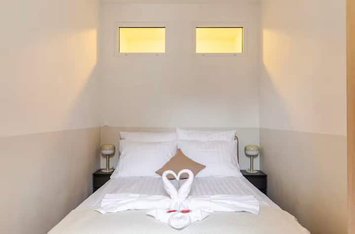 Comfort Collection Vienna #5| Netflix | Schönbrunn - Vienna