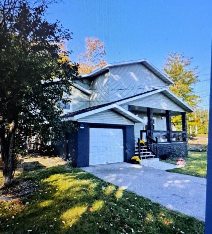 Family Home By Superior Nature - Marquette, MI