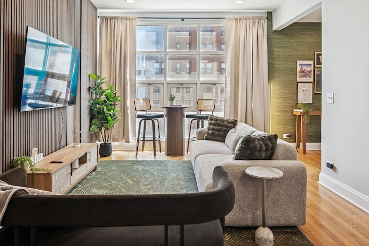 Oldtown Gem 3bd/2ba/ Free Parking/close To Beach - Chicago, IL