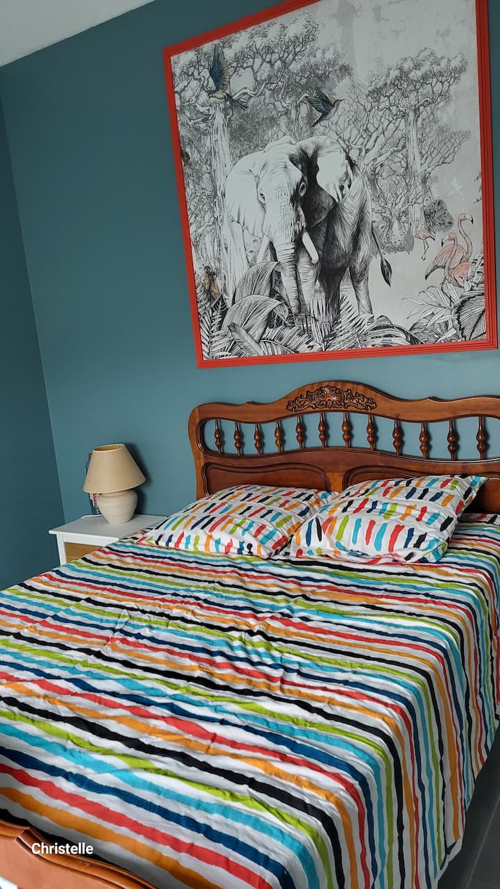 Très Jolie Chambre Entre Ville Et Campagne - Merville