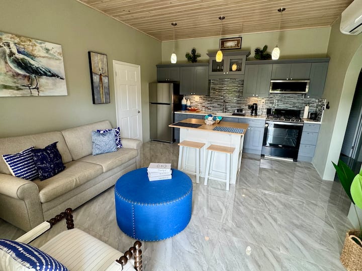 1 Bedroom, Minutes From Red Hook - Saint Thomas