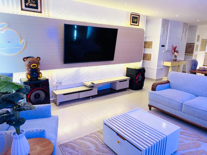 Skyline Retreat | 4br Apartment With Views” - Tanzanie