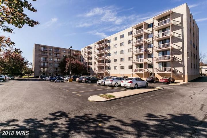 Spacious 2br 2bath Furnished Long Term Rental - Owings Mills, MD