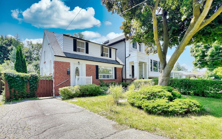Modern 4br Home • Walk To Subway • Superhost - Toronto