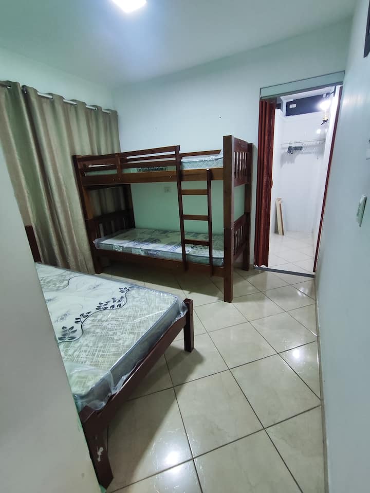 Casa Térrea-zona Leste Sjc - São José dos Campos
