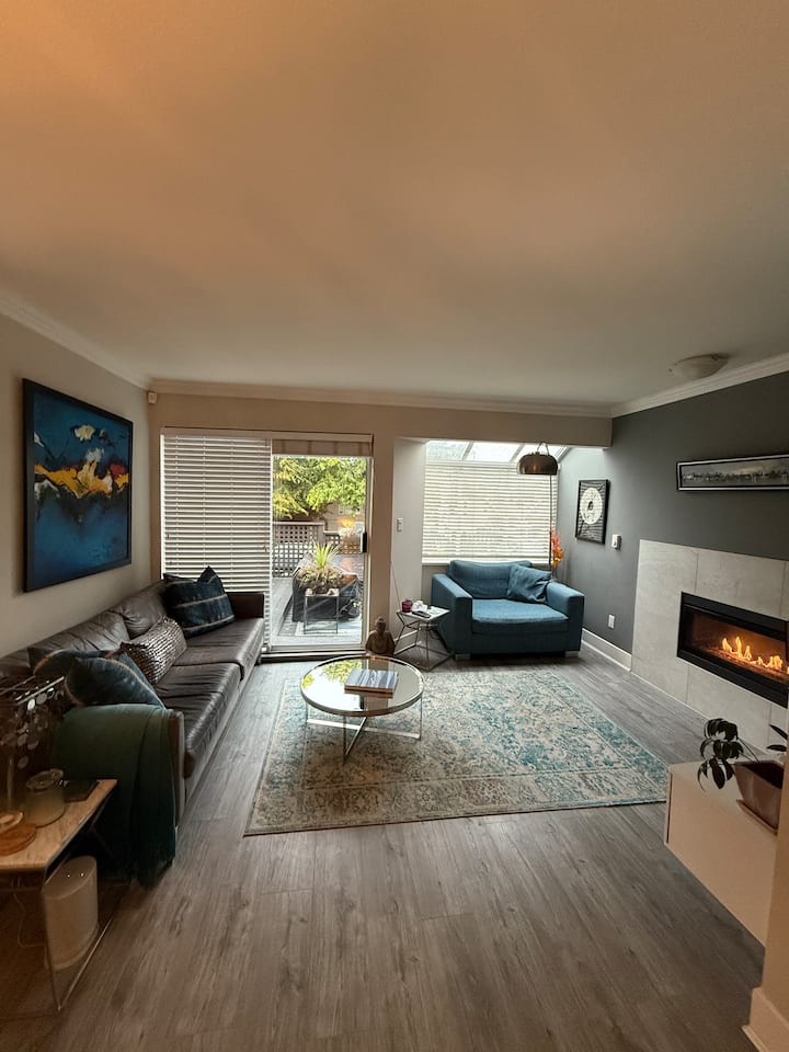 Entire 3-bedroom Lonsdale Townhome For World Cup - Vancouver