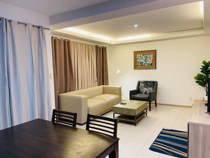 Warm & Peaceful Space Perfect For Family Getaways - Olongapo