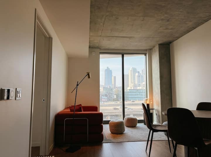 Downtown San Francisco Apartment - San Francisco, CA