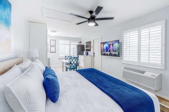 Disney Area! Modern Luxe King Villa! Resort Pool! - Floryda